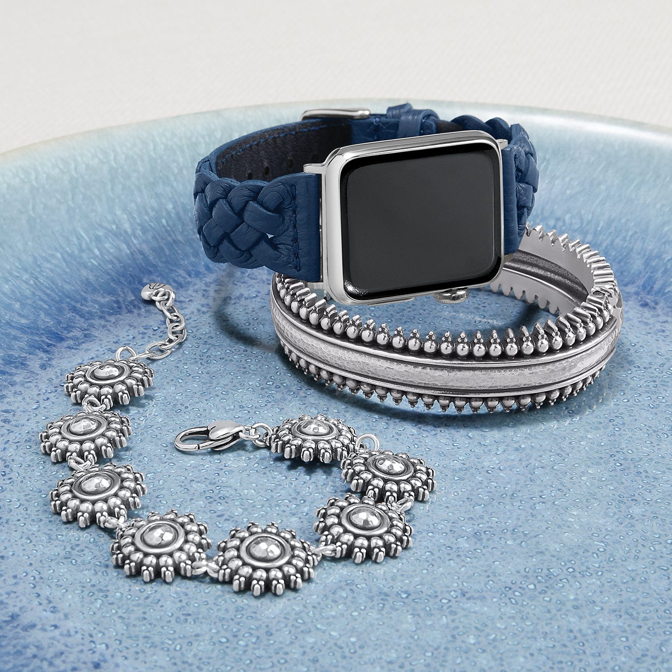 Apple Watch Bands Styling Tips - Brighton